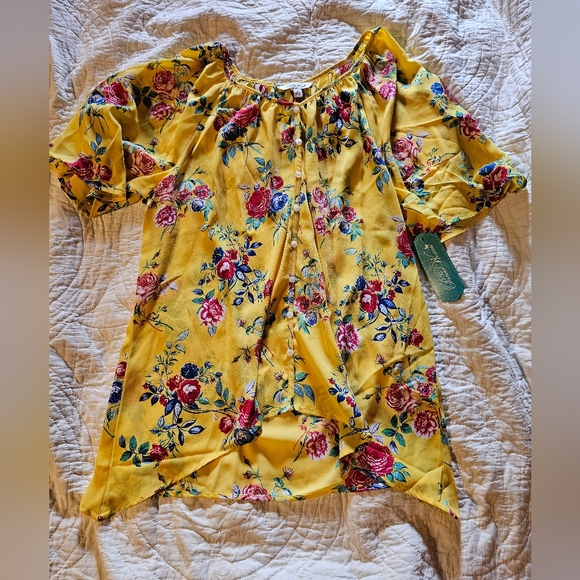 The Pioneer Woman | Tops | Pioneer Woman L Yellow Blouse | Poshmark